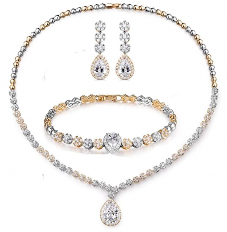 Must Have Elegant Jewelry For Your Collection - Glossnglitters
