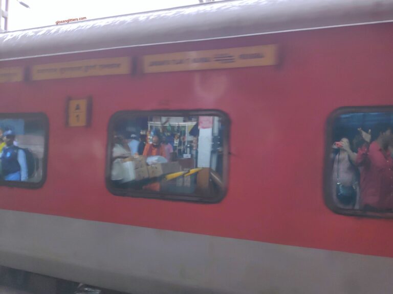 Is Duronto Express Really That Good? - Glossnglitters